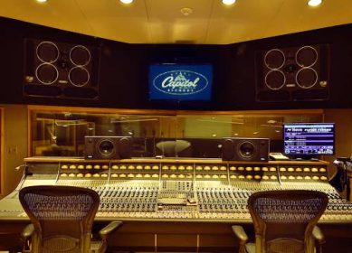 Capitol Records - Explore Hollywood